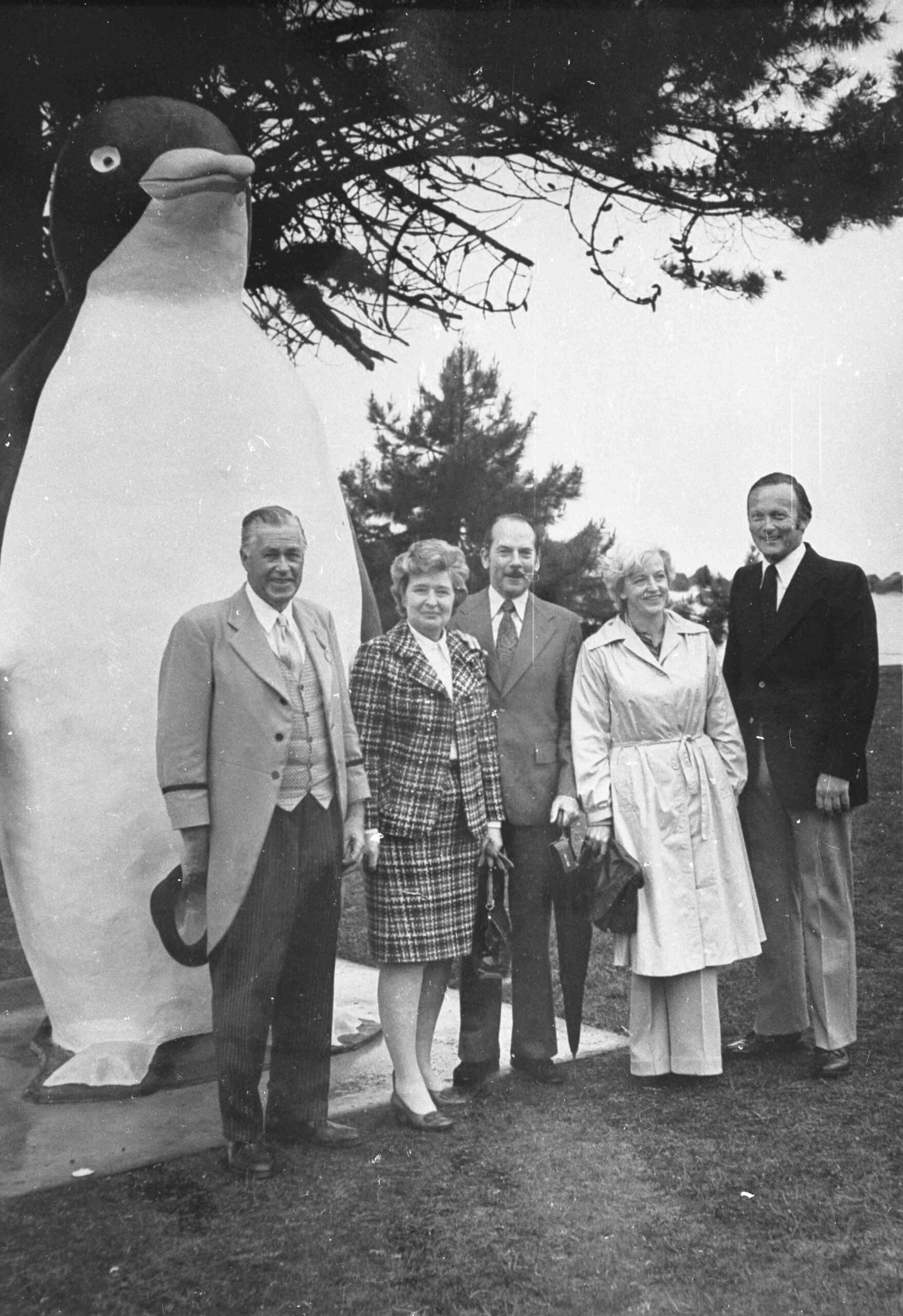 The Story of the Big Penguin: Celebrating 50 Years of a Tasmanian Icon ...